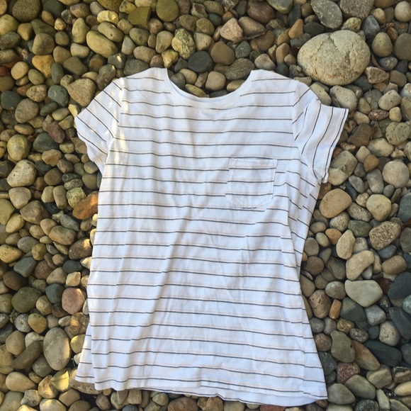 Universal Thread | Tops | Universal Thread Striped White Tee Small ...